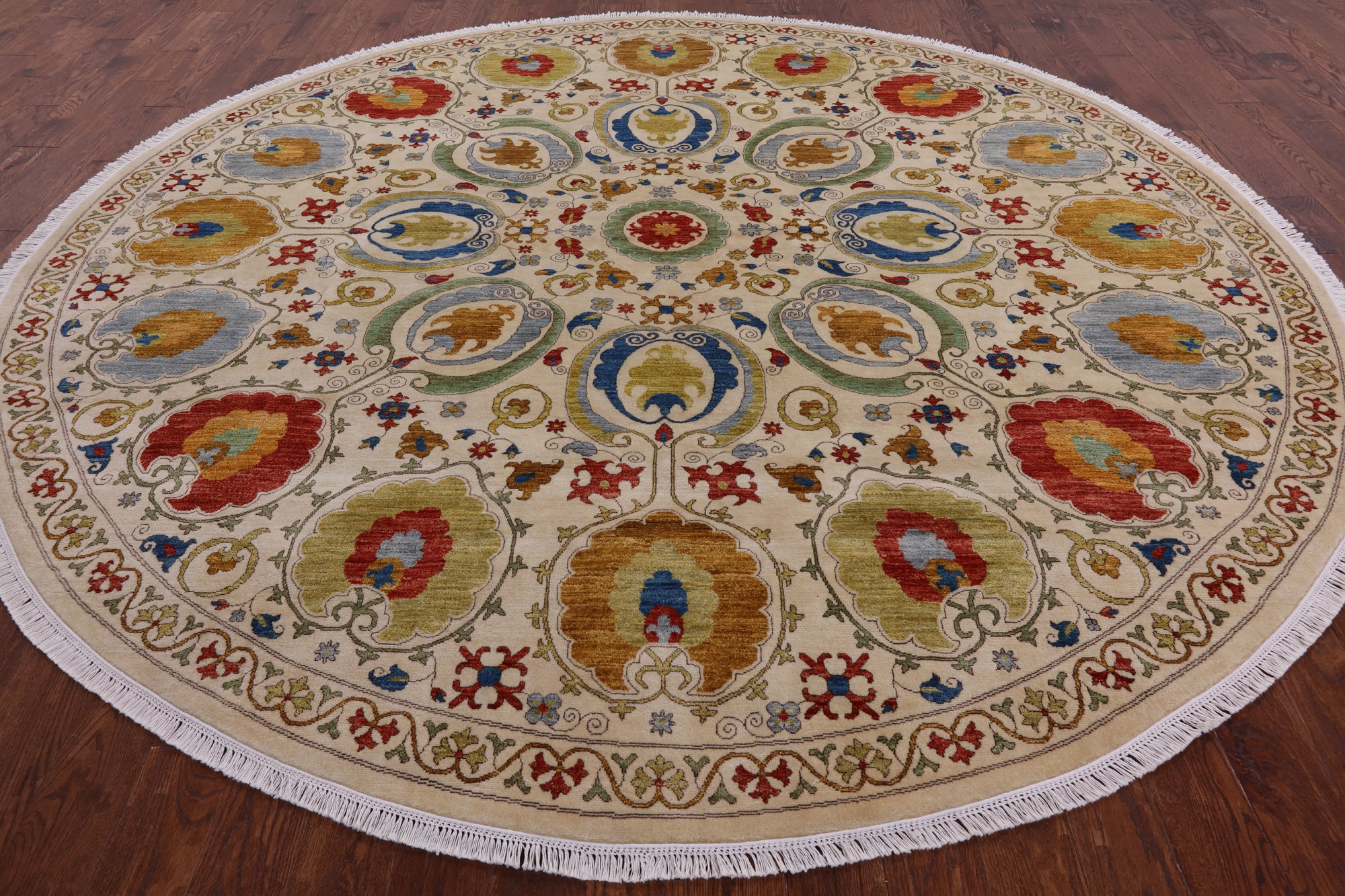 Round William Morris Handmade Wool Rug – Golden Nile